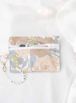 DIY Small Zipper Pouch - Free PDF Sewing Pattern • Make it Yours